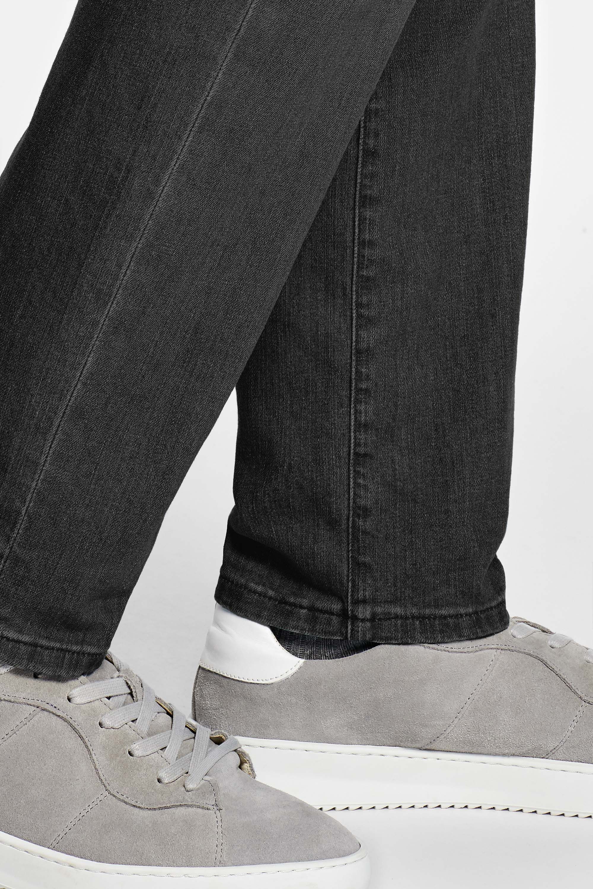 James * The Jeans | MR MARVIS