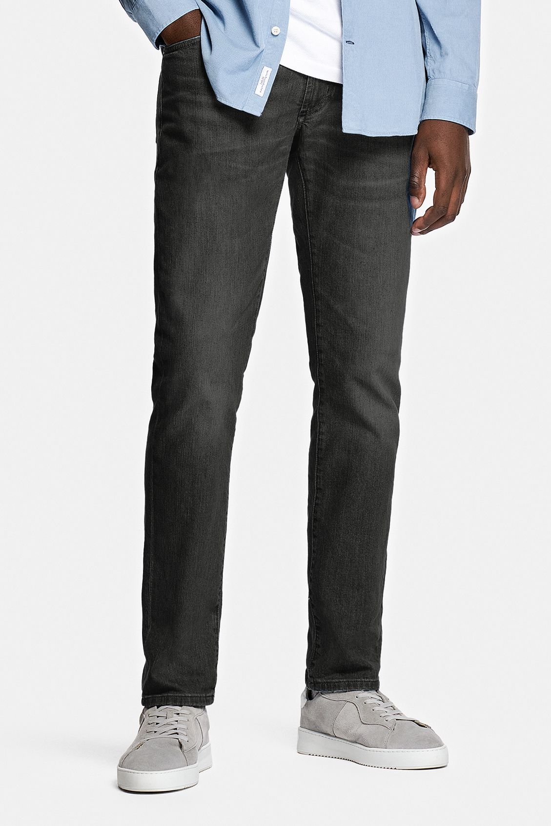 James * The Jeans | MR MARVIS